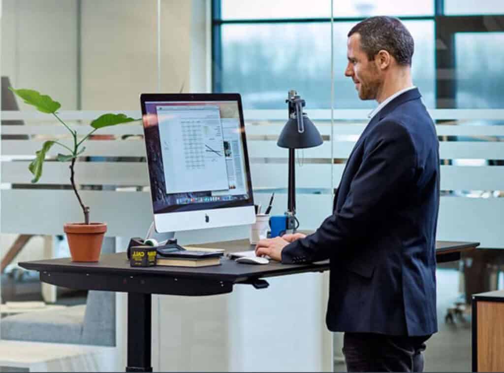 Australia Highlights The Benefits Of Sitting And Standing At Work